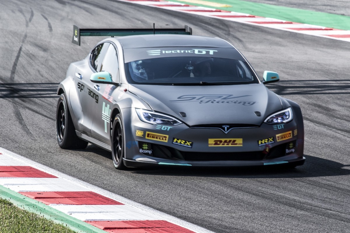 Race-ready Tesla P100DL unveiled in Barcelona | Race Tech Magazine