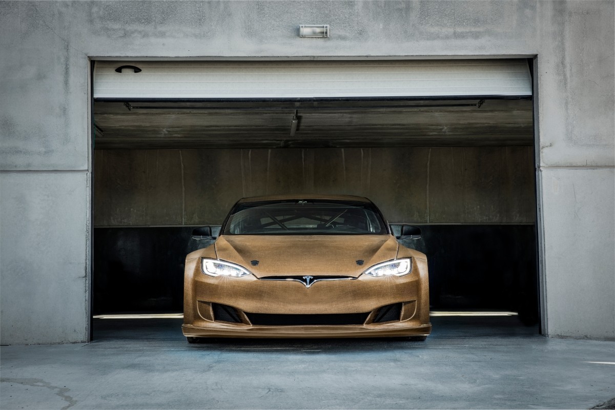 Bcomp - Race Tech Magazine