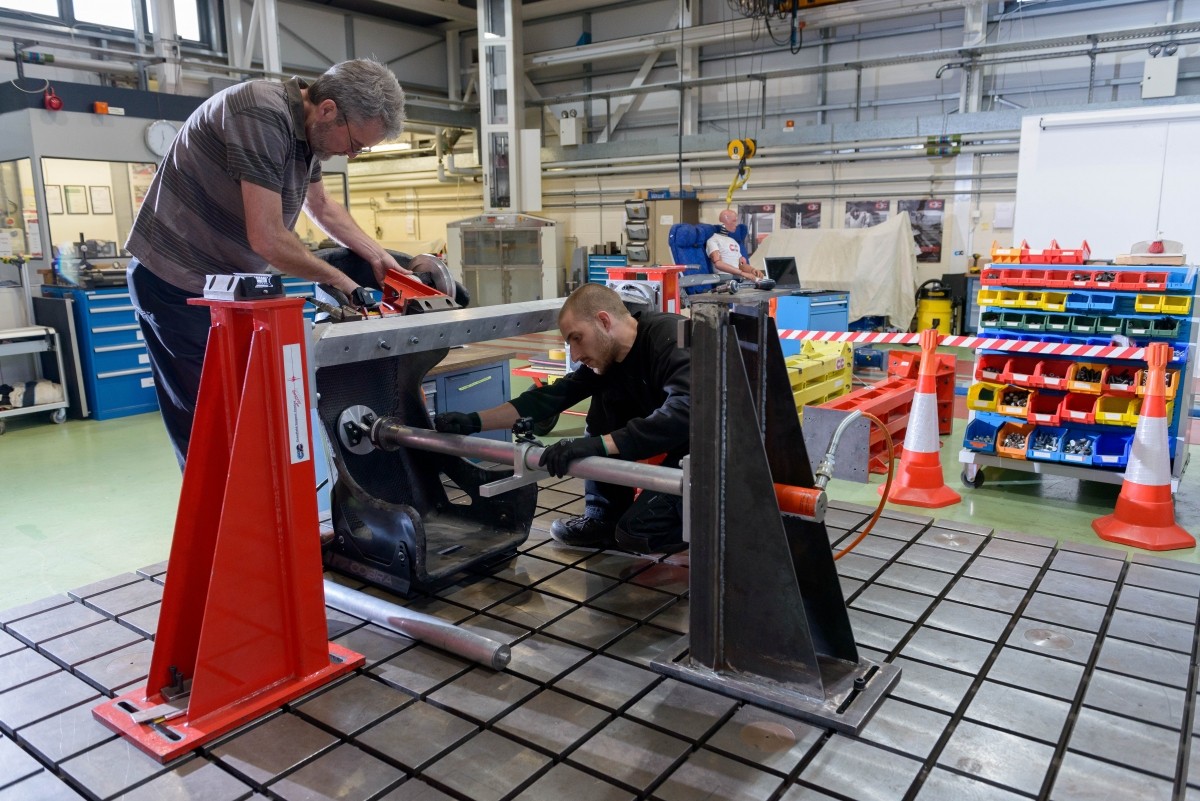 Cranfield Impact Centre’s role in testing F1 halo | Race Tech Magazine