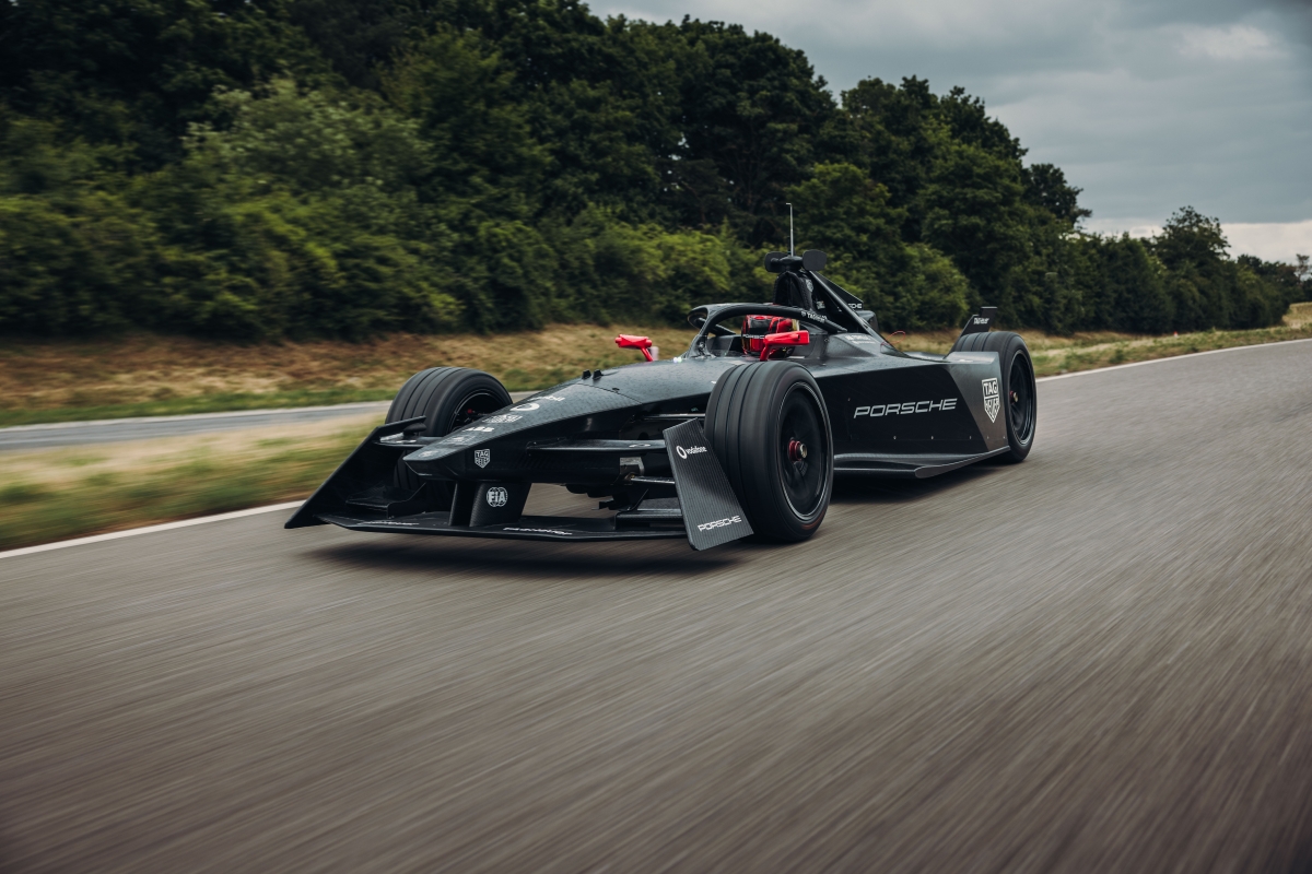 Porsche unveils Gen3 Formula E car | Race Tech Magazine